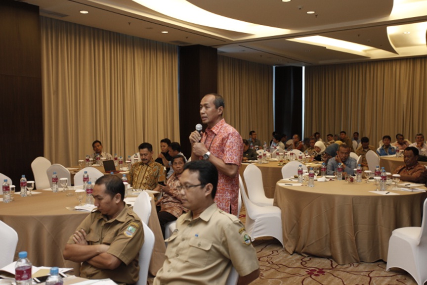PSE UGM Gelar Diskusi Infrastruktur Kelistrikan di Bandung – Pusat ...